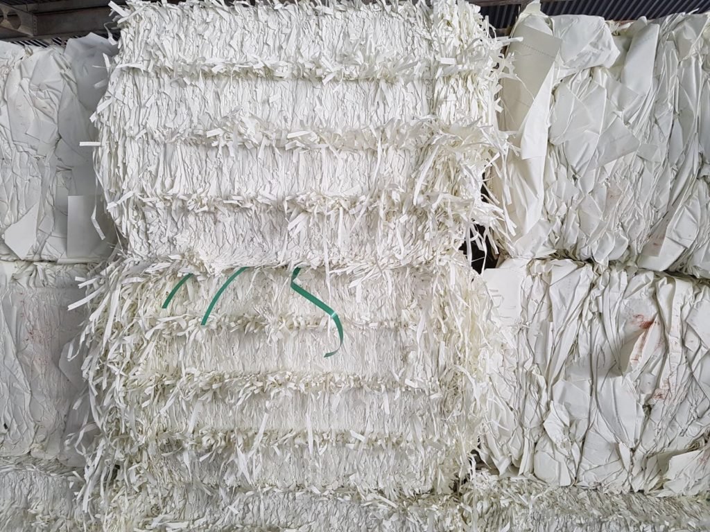 WHITE SHREDDED PAPER SCRAP – M&M PROJEKTBAU GMBH